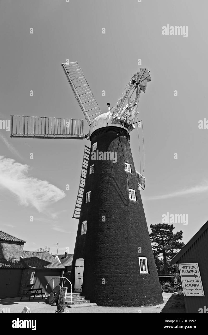 Burgh-le-Marsh Five Sailed Windmill, Lincolnshire, UK Stock Photo - Alamy