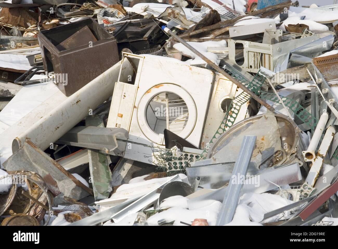 Dumped scrap hi-res stock photography and images - Alamy