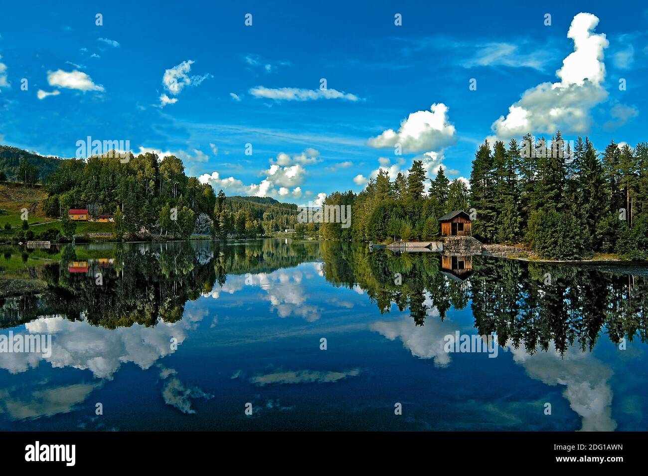 Channel marking hi-res stock photography and images - Alamy