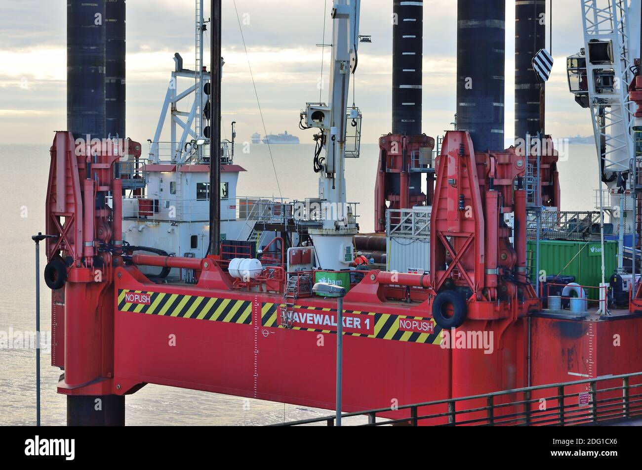 Wavewalker 1 beside Dawlish railway station during the rebuilding of ...