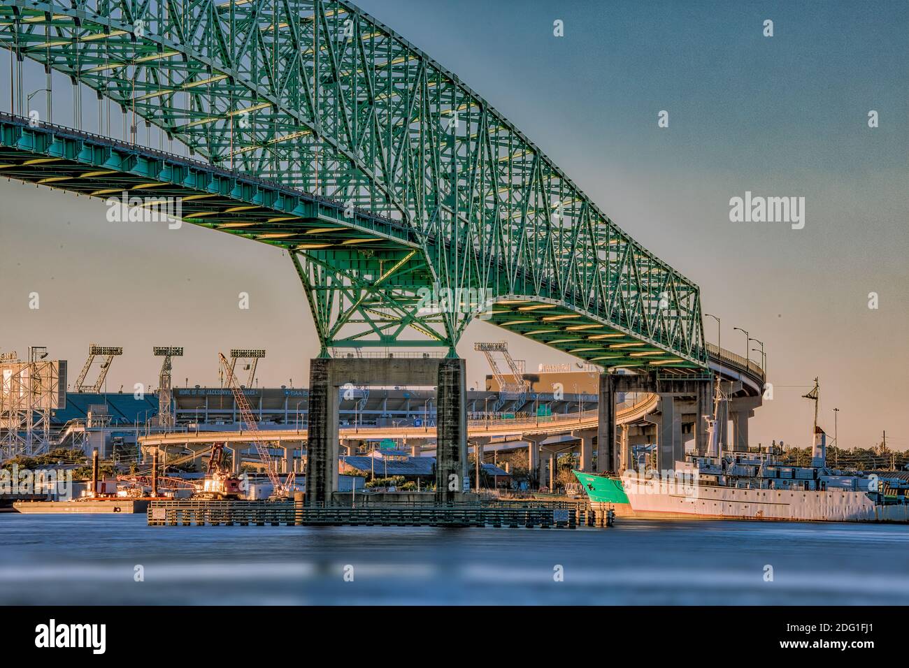 Shipyard bridge hi-res stock photography and images - Alamy