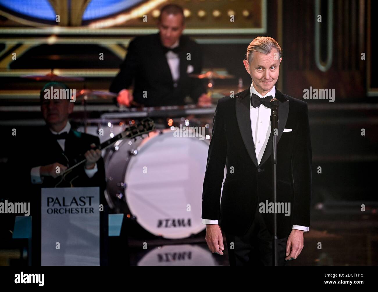 Berlin, Germany. 05th Dec, 2020. Singer Max Raabe sings on stage at the ...
