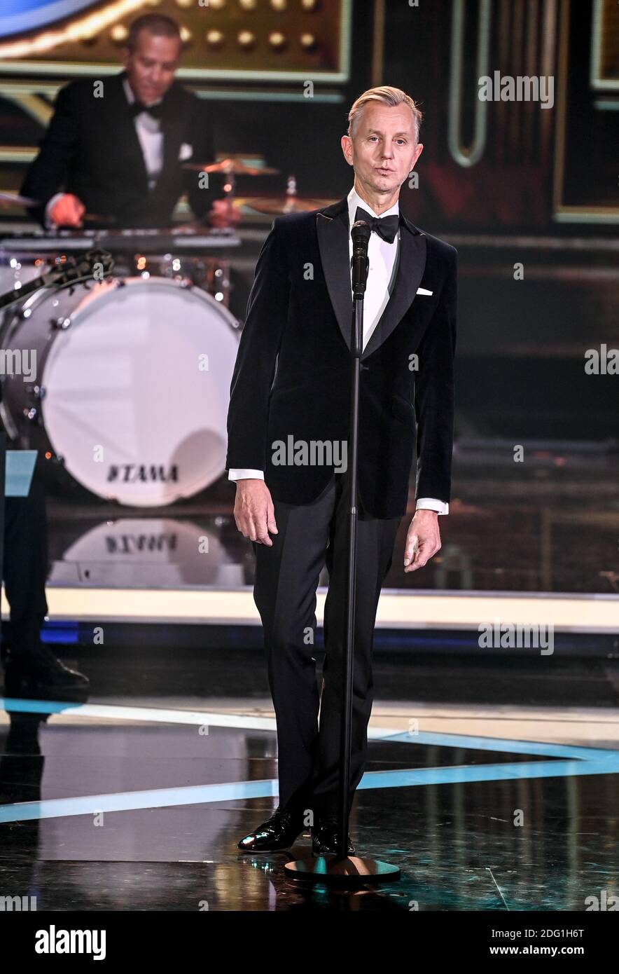 Berlin, Germany. 05th Dec, 2020. Singer Max Raabe sings on stage at the ...
