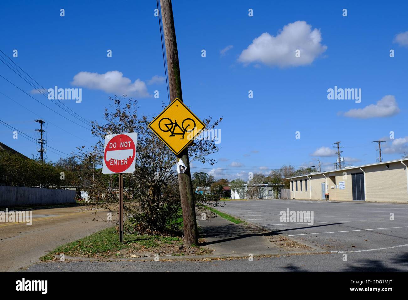 Upside Down Bicycle High Resolution Stock Photography and Images - Alamy