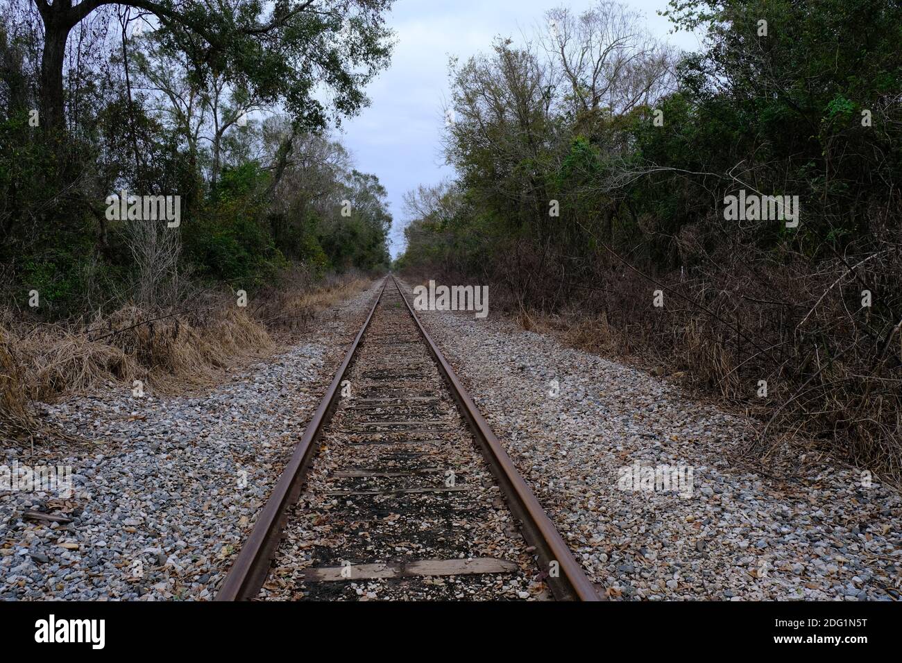Abandoned railroad track hi-res stock photography and images - Alamy