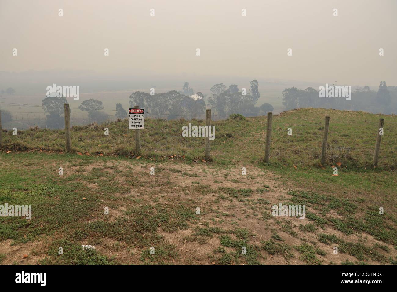 Australia fire danger sign hi-res stock photography and images - Alamy