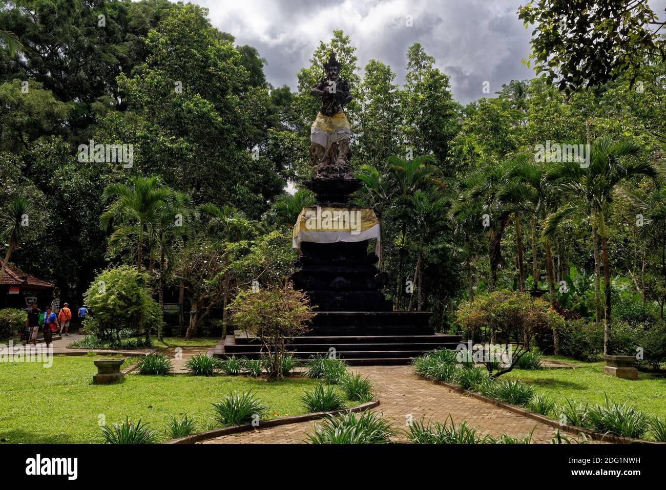 Statue at Pura Tirtha Empul, the holy Springwater temple, near Ubud ...