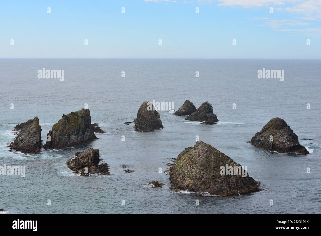 Rocks in the see at Nugget Point Stock Photo - Alamy