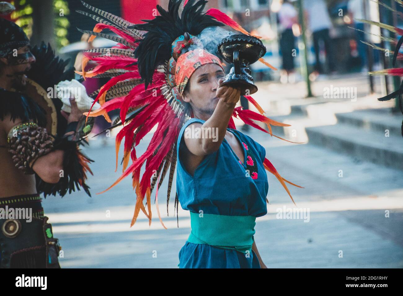 Mayans dance hi-res stock photography and images - Alamy