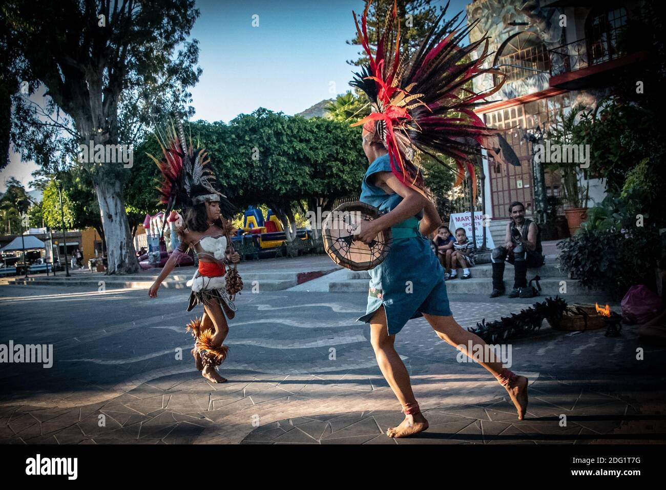 Traditional ritual of Mayan's warrior dance Stock Photo - Alamy
