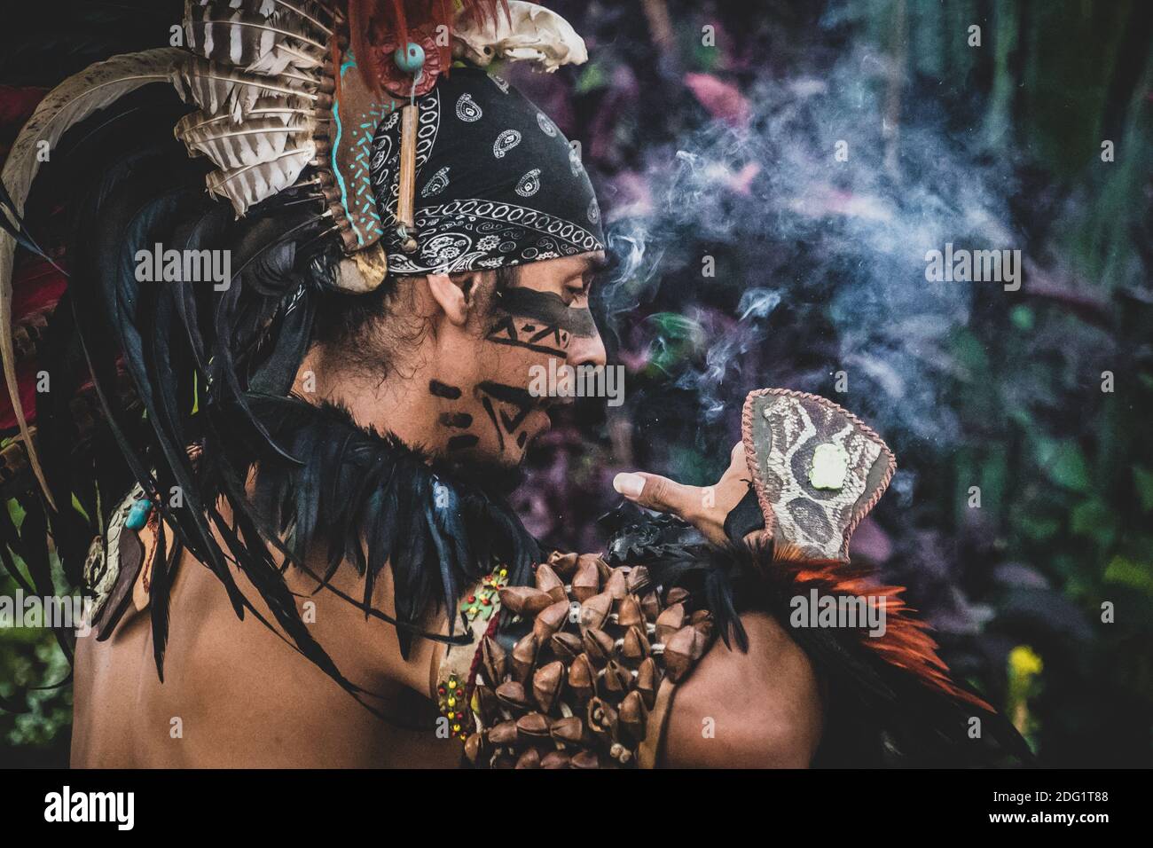 Traditional ritual of Mayan's warrior dance Stock Photo - Alamy