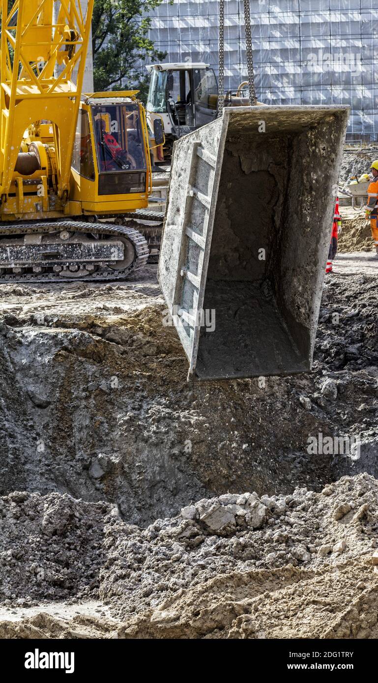 Dredgers hi-res stock photography and images - Alamy