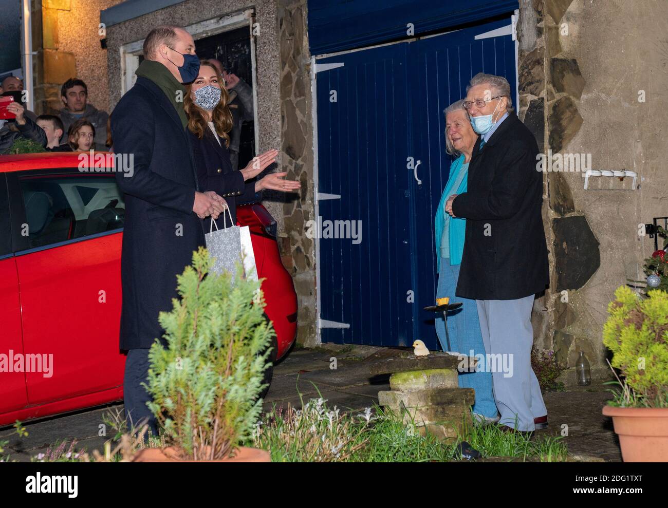 The Duke and Duchess of Cambridge meet Len Gardner and his wife Shirley ...