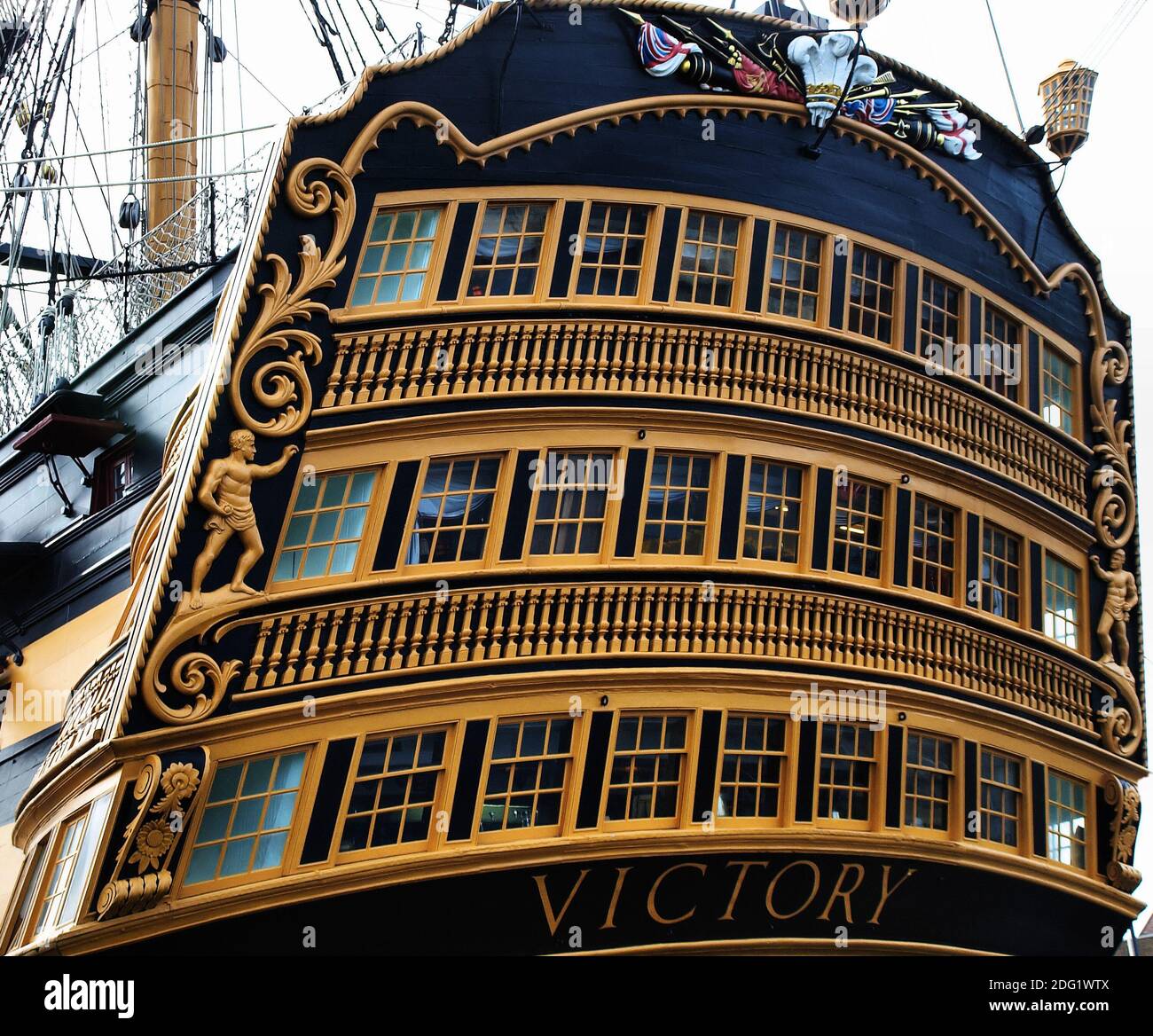 Hms victory at sea hi-res stock photography and images - Alamy