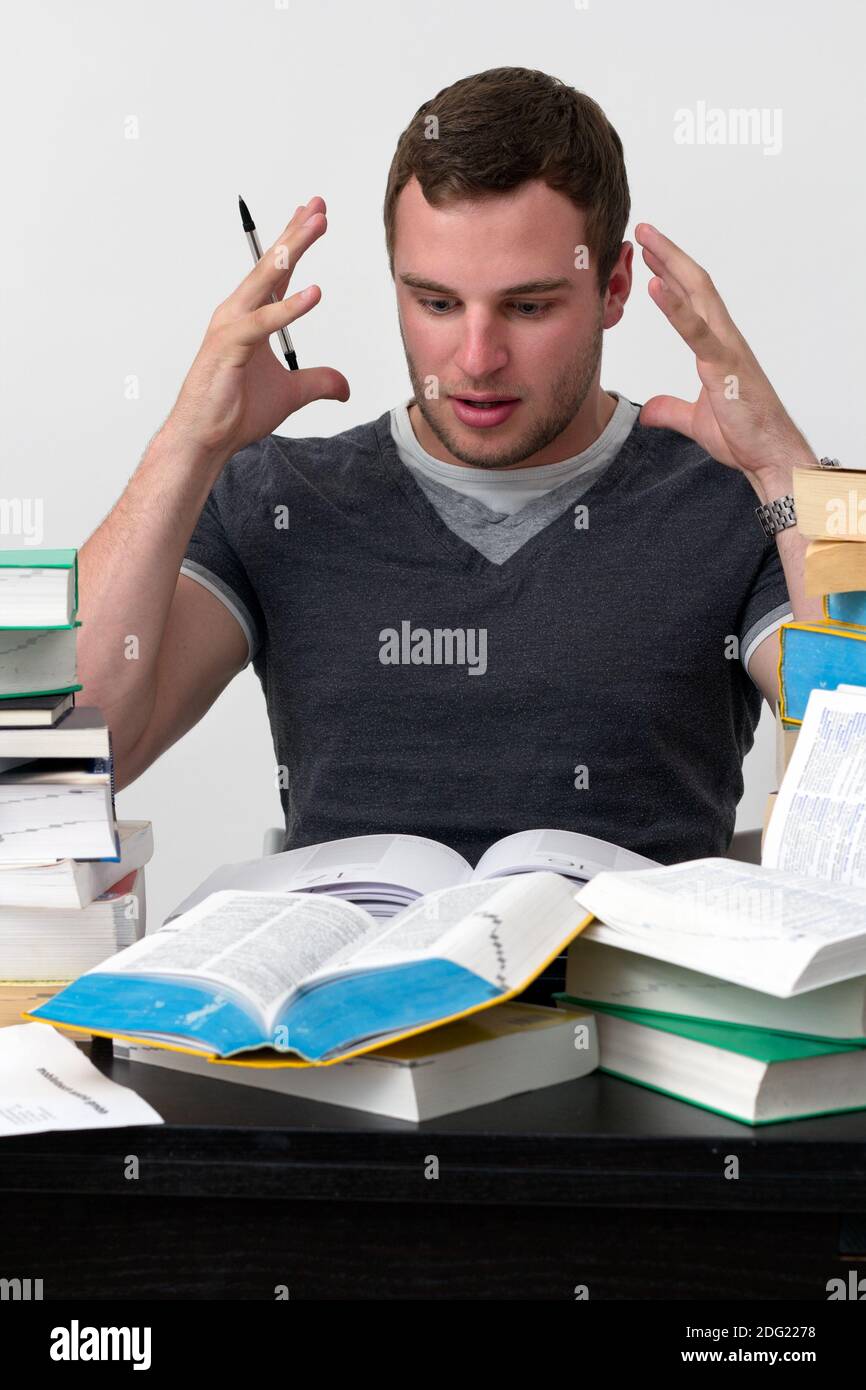 Overwhelmed study hi-res stock photography and images - Alamy