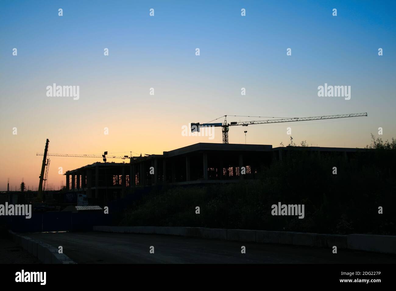 Construction site sunset hi-res stock photography and images - Alamy