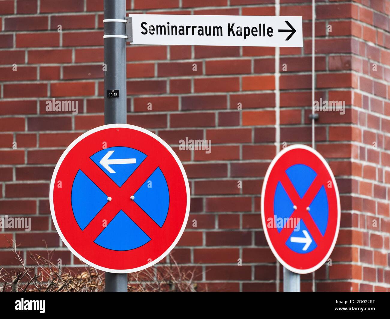 Parkverbot hi-res stock photography and images - Alamy