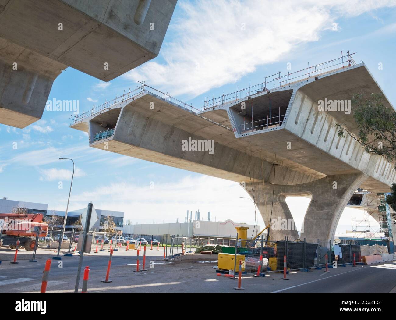 Installing support engineering structure hi-res stock photography and ...