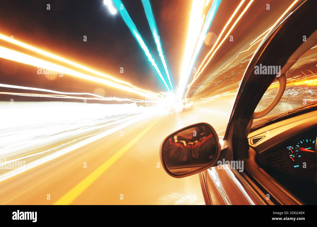 Traveling speed light hi-res stock photography and images - Alamy