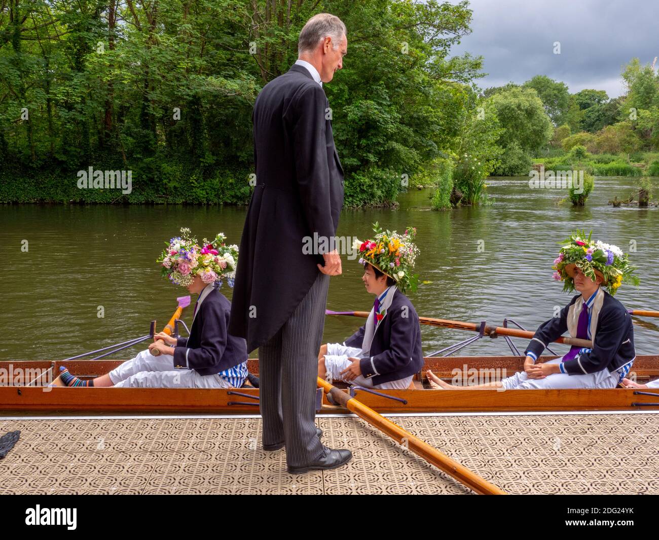 Straw boaters school uniform hi-res stock photography and images - Alamy