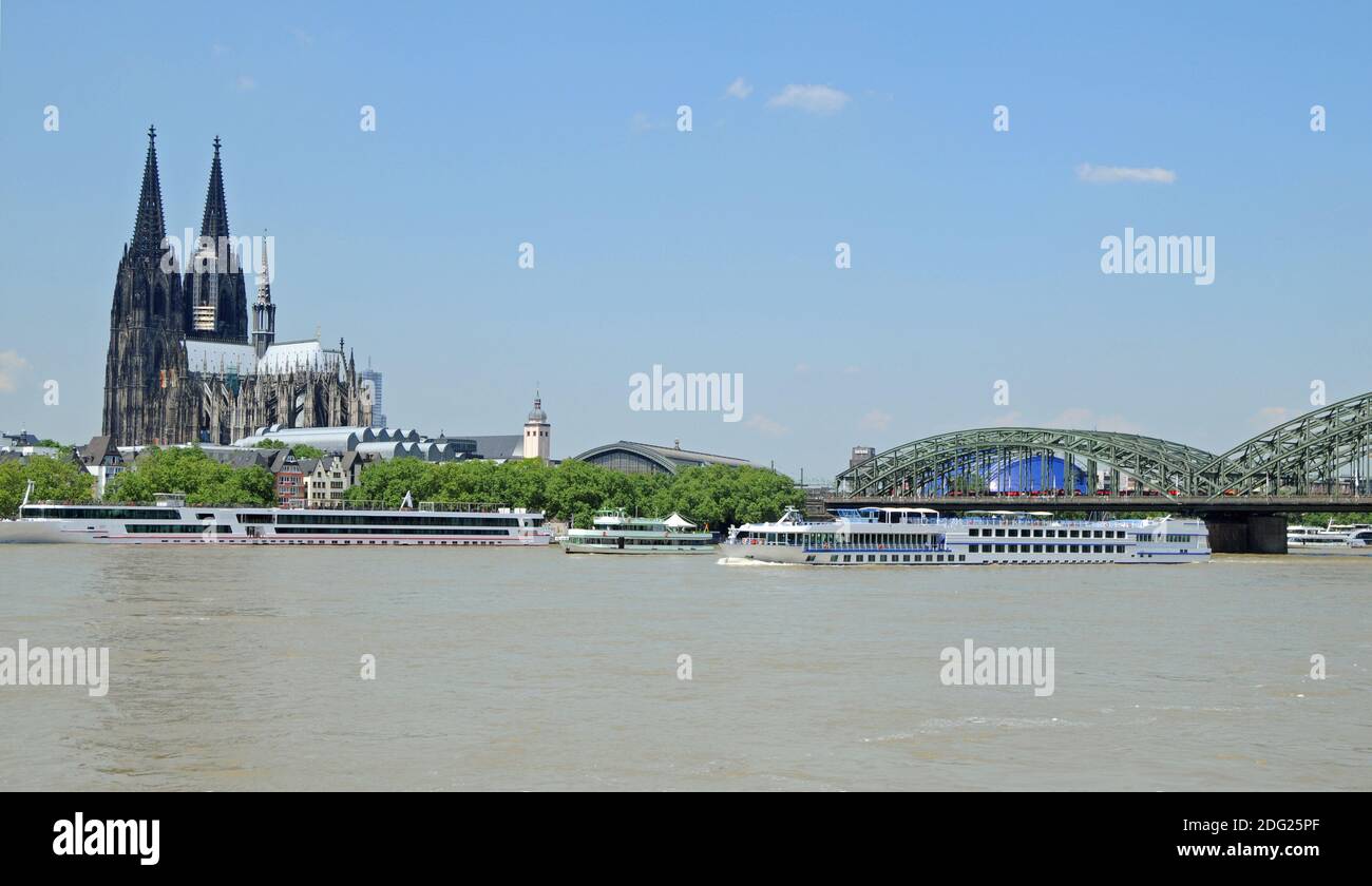 Cologne newspaper hi-res stock photography and images - Alamy