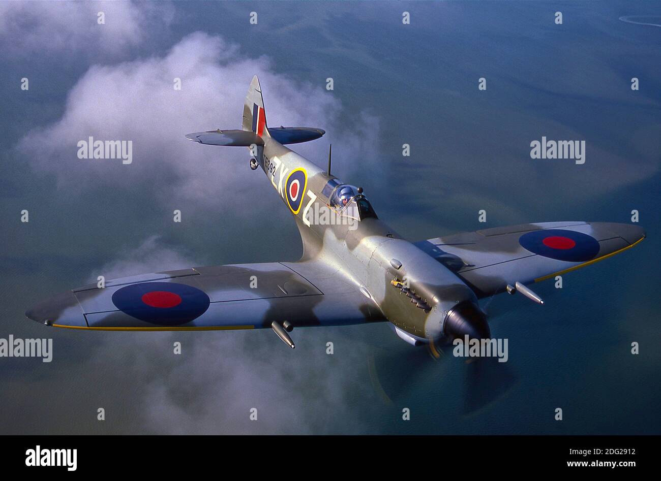 British Supermarine Spitfire WWII Fighter airplane Stock Photo - Alamy