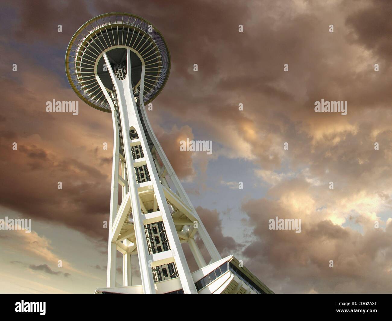 Skyline seattle usa space needle architecture hi-res stock photography ...
