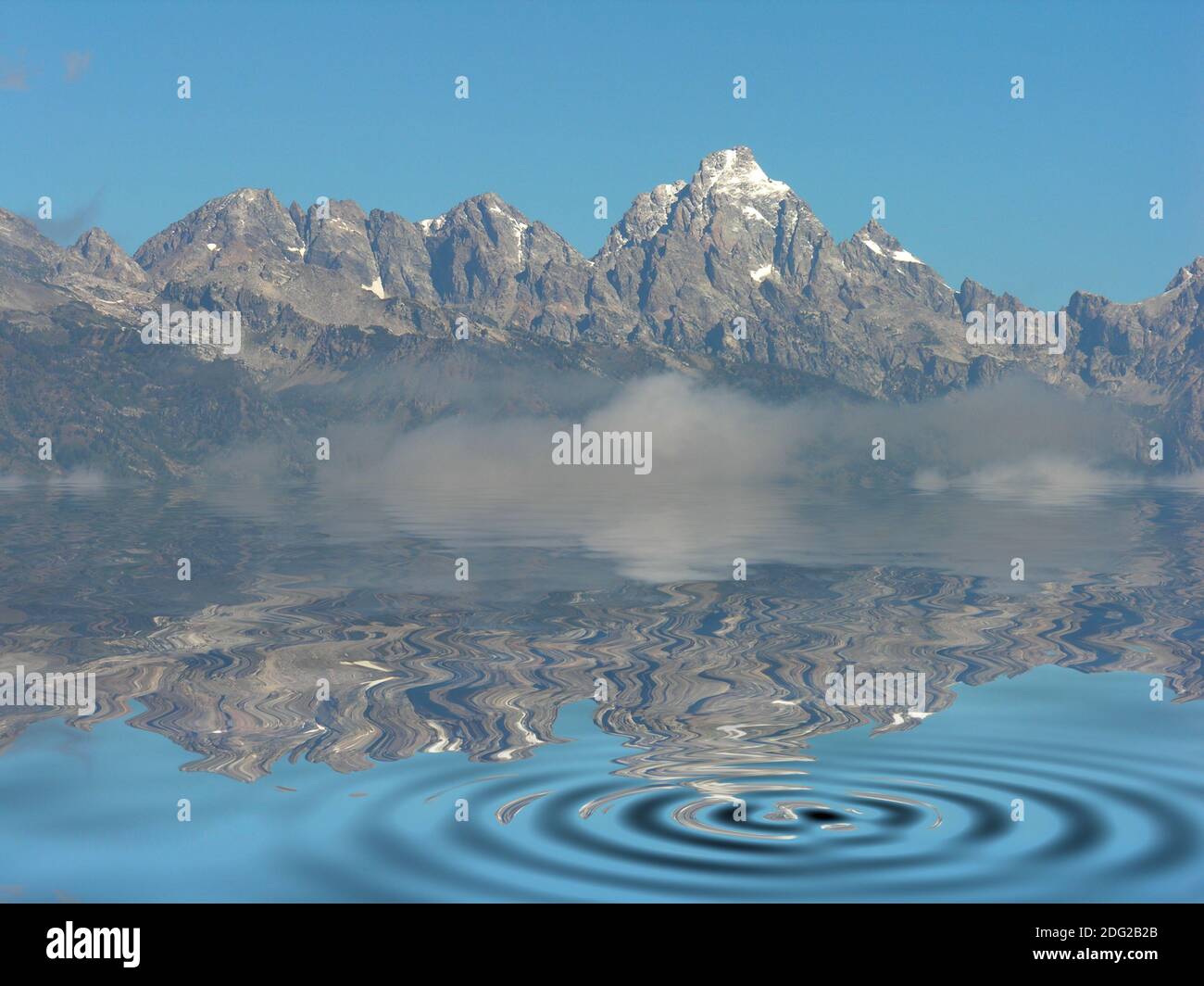 Water reflection mountain peaks hi-res stock photography and images - Alamy