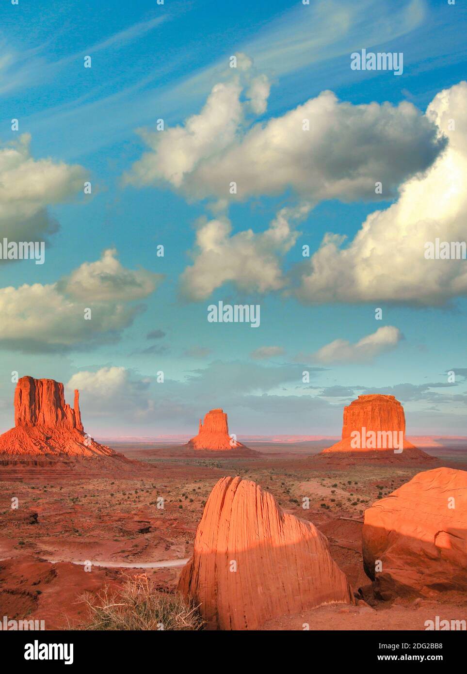 Wonderful view of famous Buttes of Monument Valley at sunset, Utah, USA ...