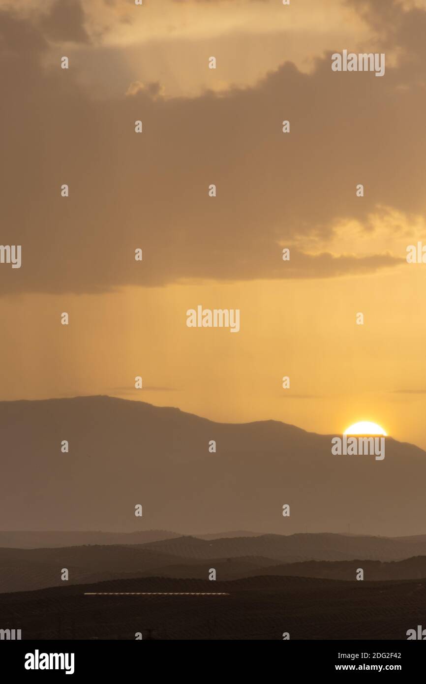 Vertical dramatic cloudscape sun rays hi-res stock photography and ...