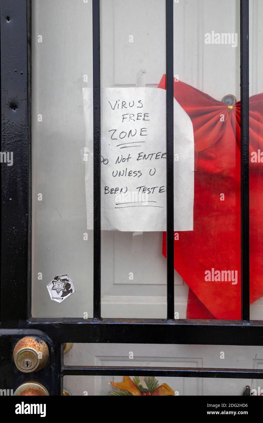 Free covid testing storefront hi-res stock photography and images - Alamy