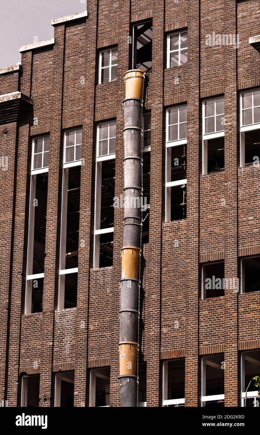 Large industrial structure hi-res stock photography and images - Alamy