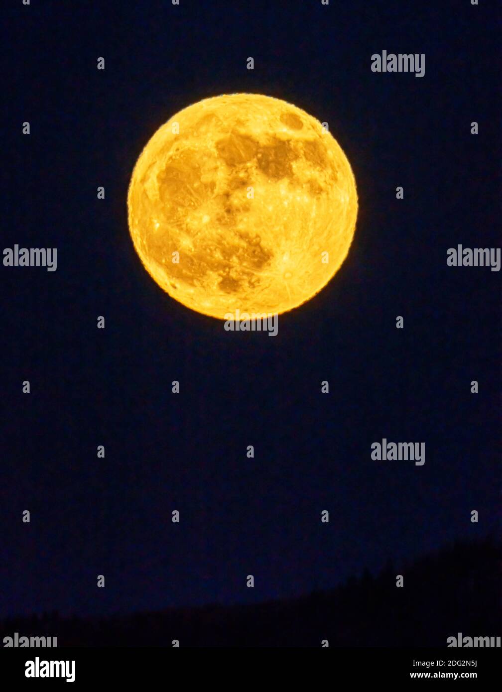 Full Beaver Moon; Frost Moon, Mourning Moon; rises over Rocky Mountains ...