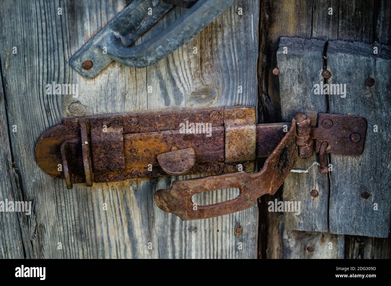Traditional latch hi-res stock photography and images - Alamy