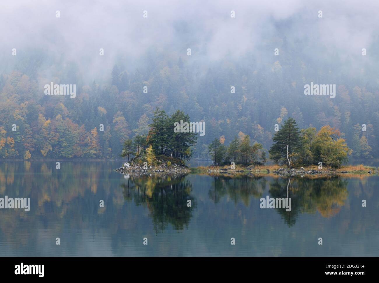 Island in the eibsee hi-res stock photography and images - Alamy