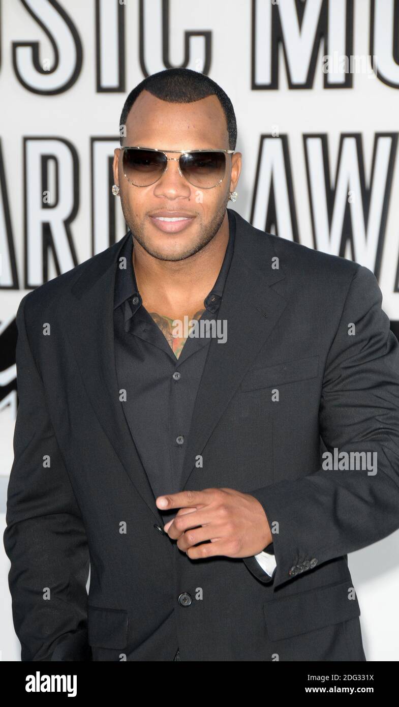 Flo Rida at 2010 MTV Video Music Awards (MTV VMAs) at the Nokia Theatre ...