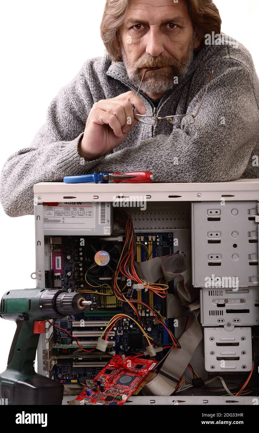 Computer repair hi-res stock photography and images - Alamy