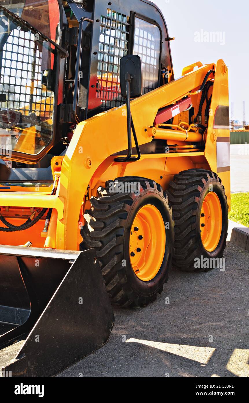 Grey tractor hi-res stock photography and images - Alamy