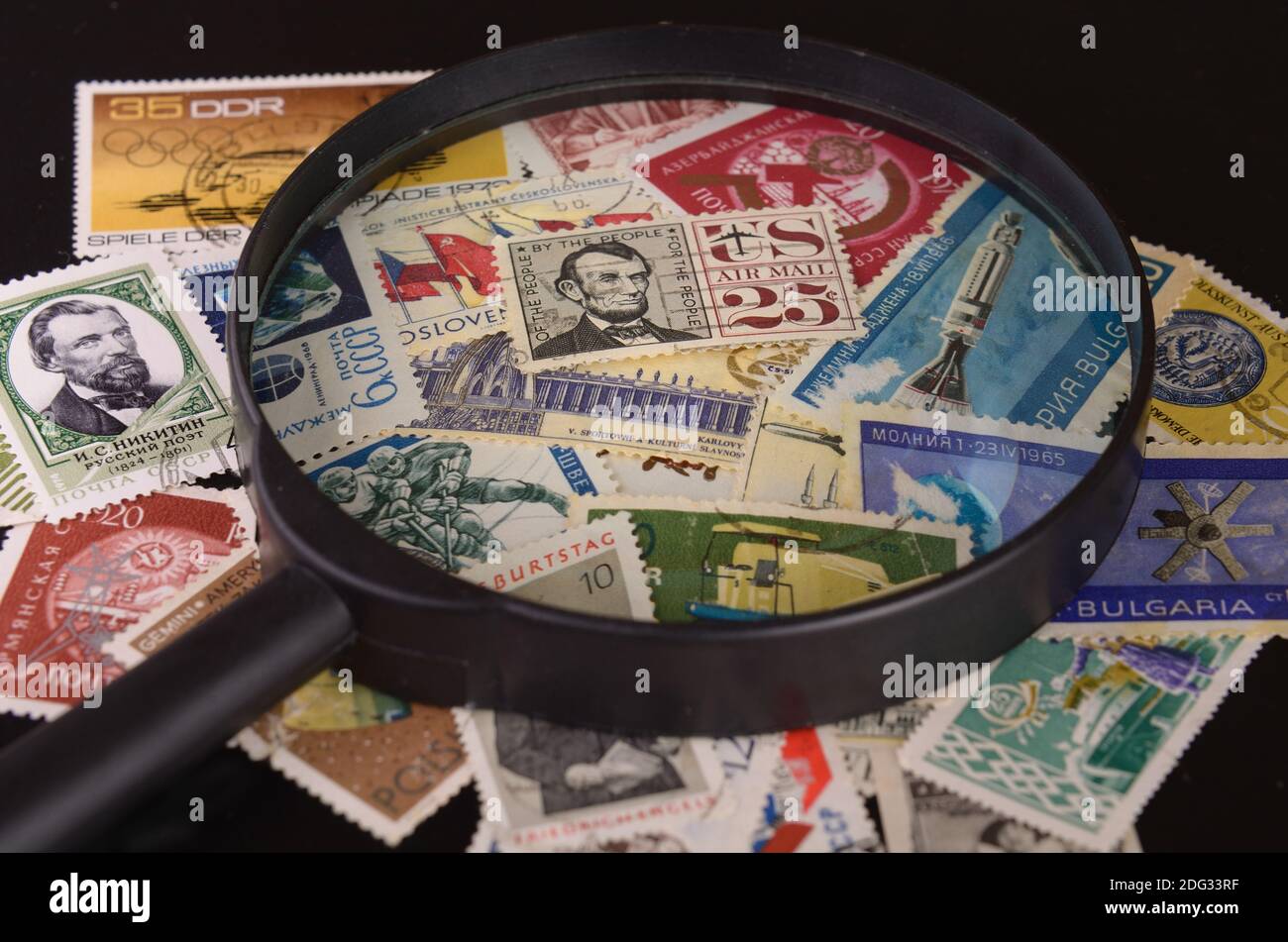 Stamps magnifying glass hi-res stock photography and images - Alamy