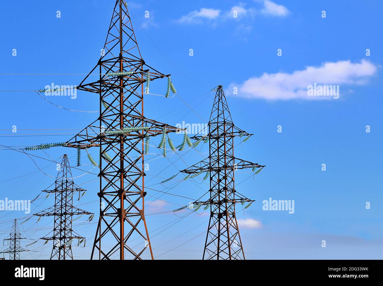 Tangent tower of a high-voltage electric main Stock Photo - Alamy