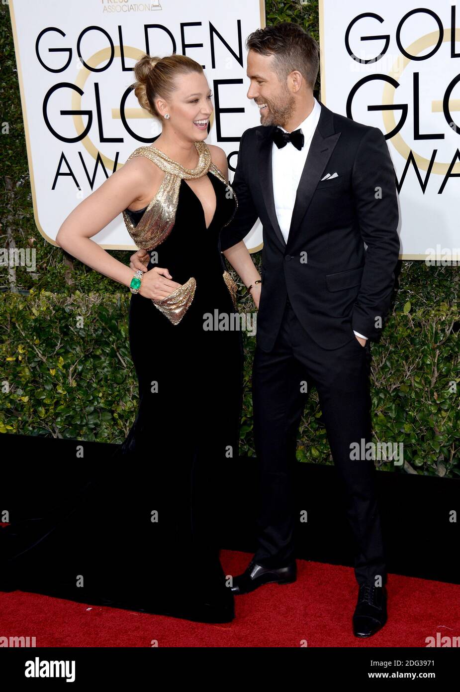 Ryan Reynolds and Blake Lively attend the 74th Annual Golden Globe ...