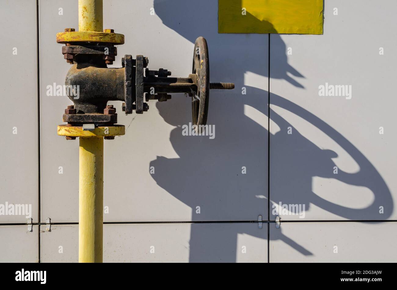 Gas valve hi-res stock photography and images - Alamy