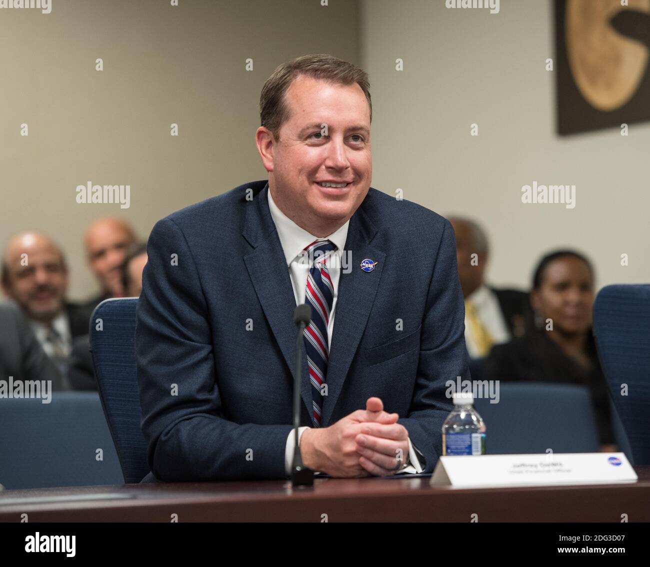 Nasa administrator swearing in ceremony hi-res stock photography and ...