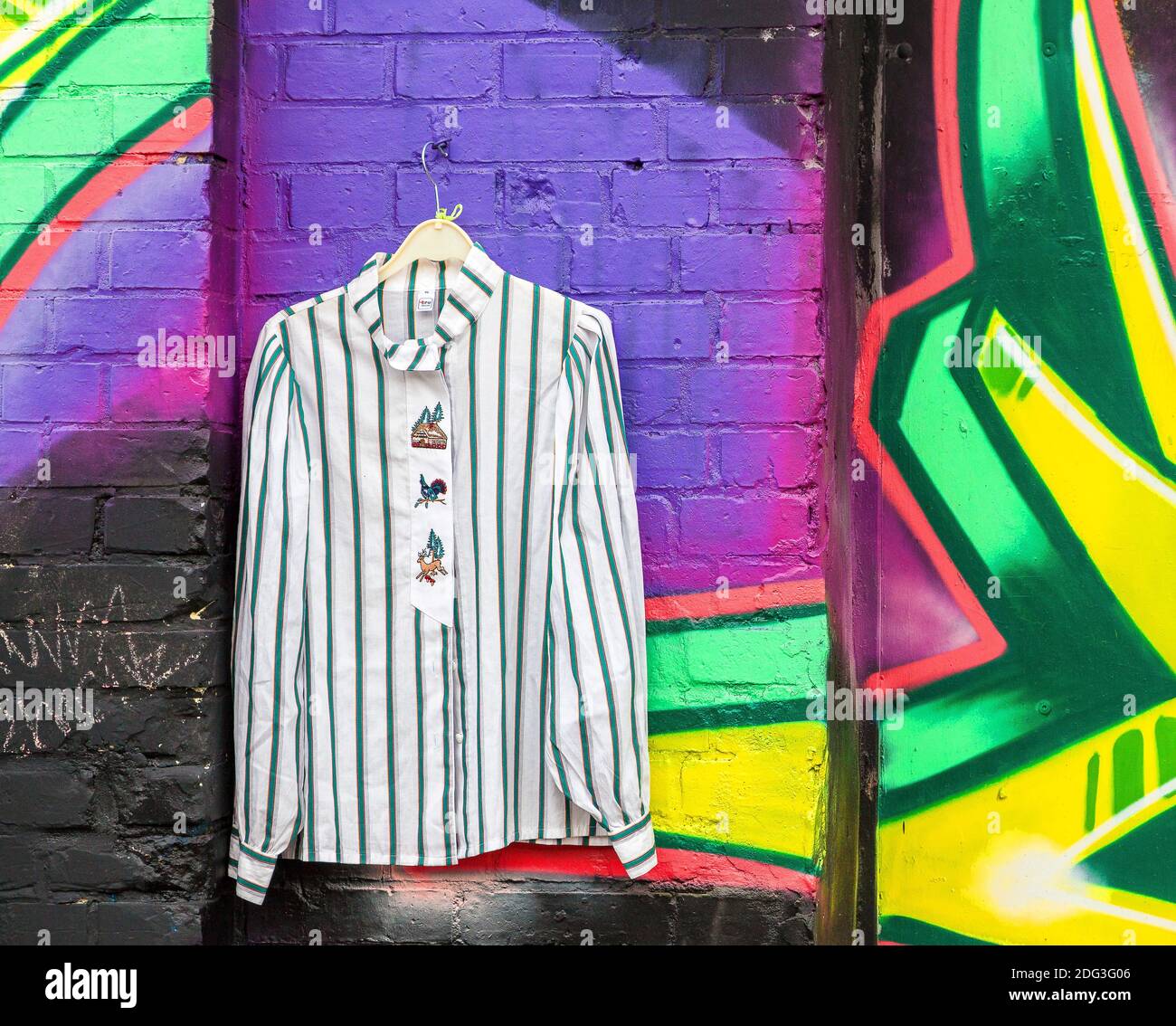 Single item hi-res stock photography and images - Alamy