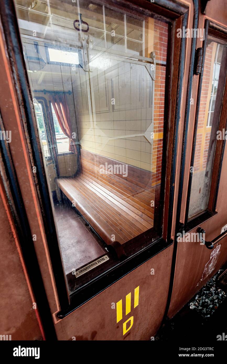 Compartment car hi-res stock photography and images - Alamy