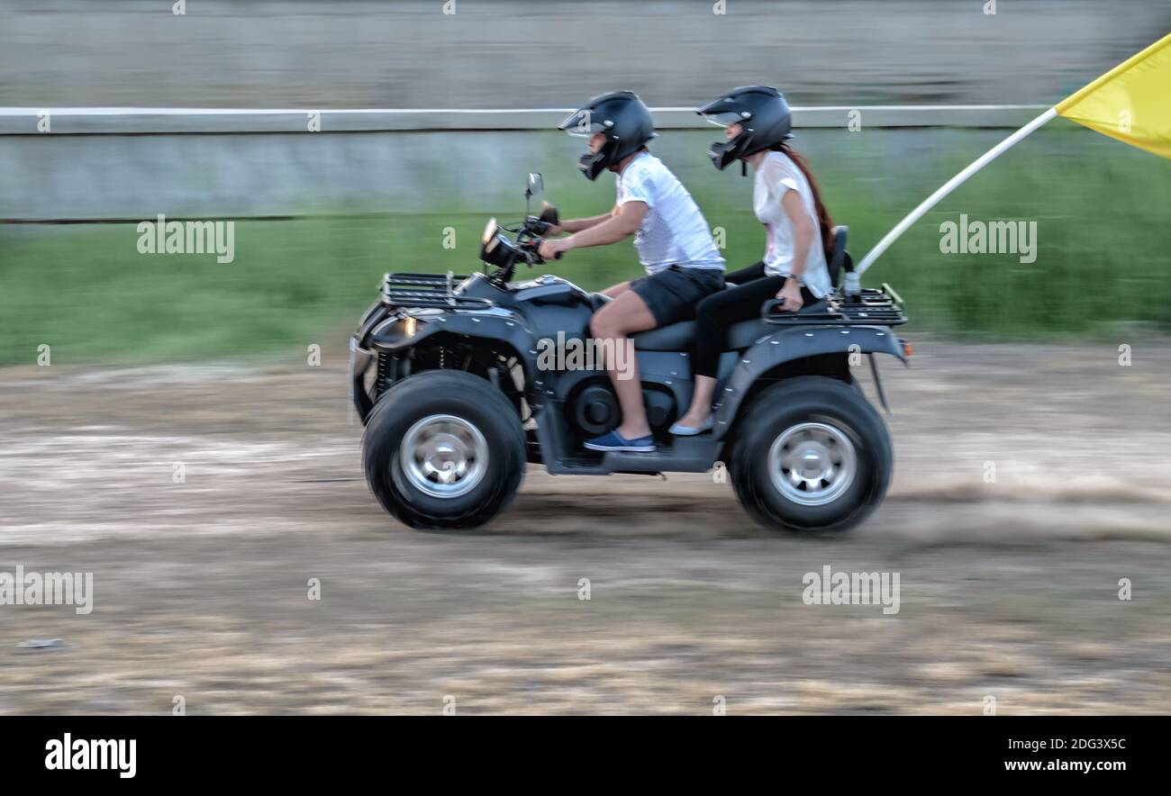 Quad bike racing hi-res stock photography and images - Alamy