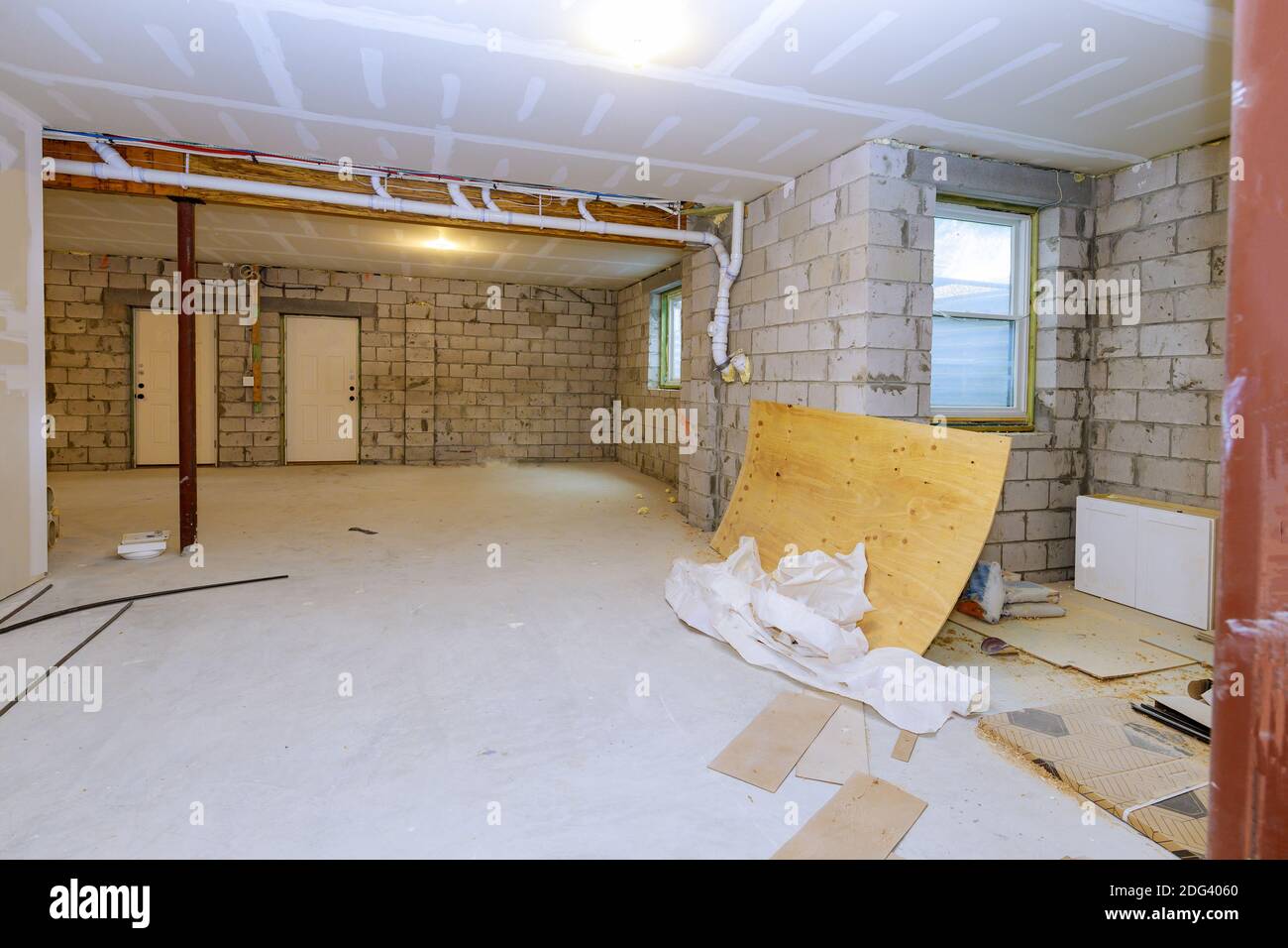 Basement framework hi-res stock photography and images - Alamy