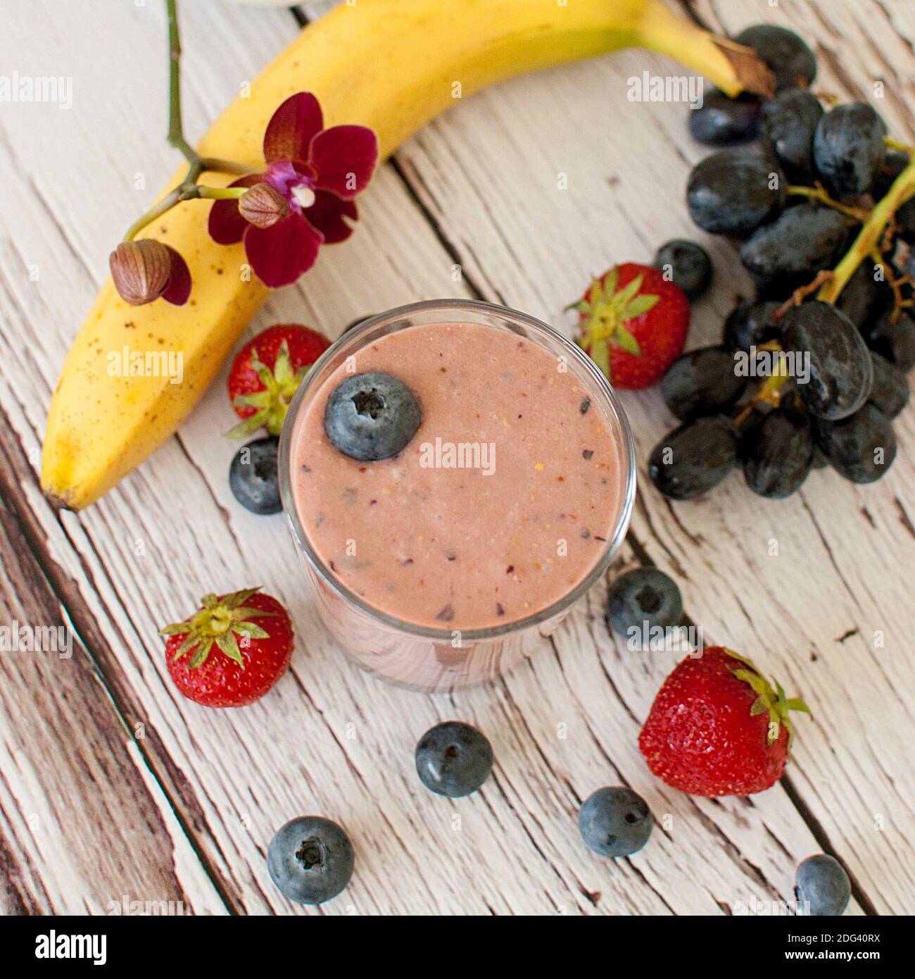 Healthy banana smoothie nuts hi-res stock photography and images - Alamy