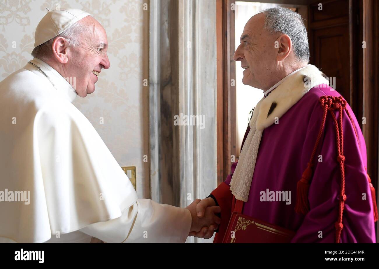 Rota sacra hi-res stock photography and images - Alamy