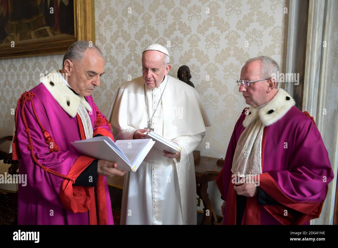 Sacra rota hi-res stock photography and images - Alamy